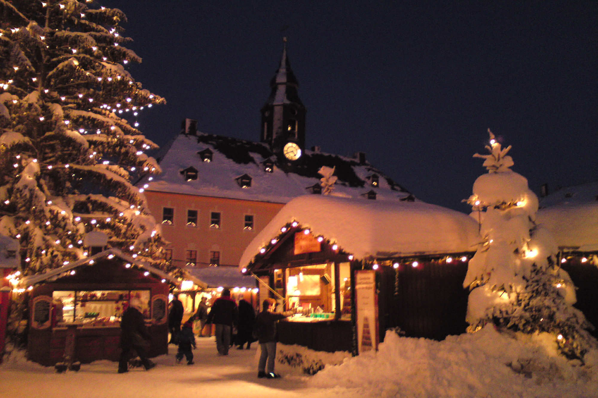 Annaberger Weihnachtsmarkt – Erlebnis-Urlaub-Erzgebirge